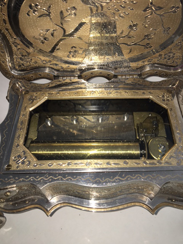 Zimbalist French Style 3 Tune 72 note Music Box